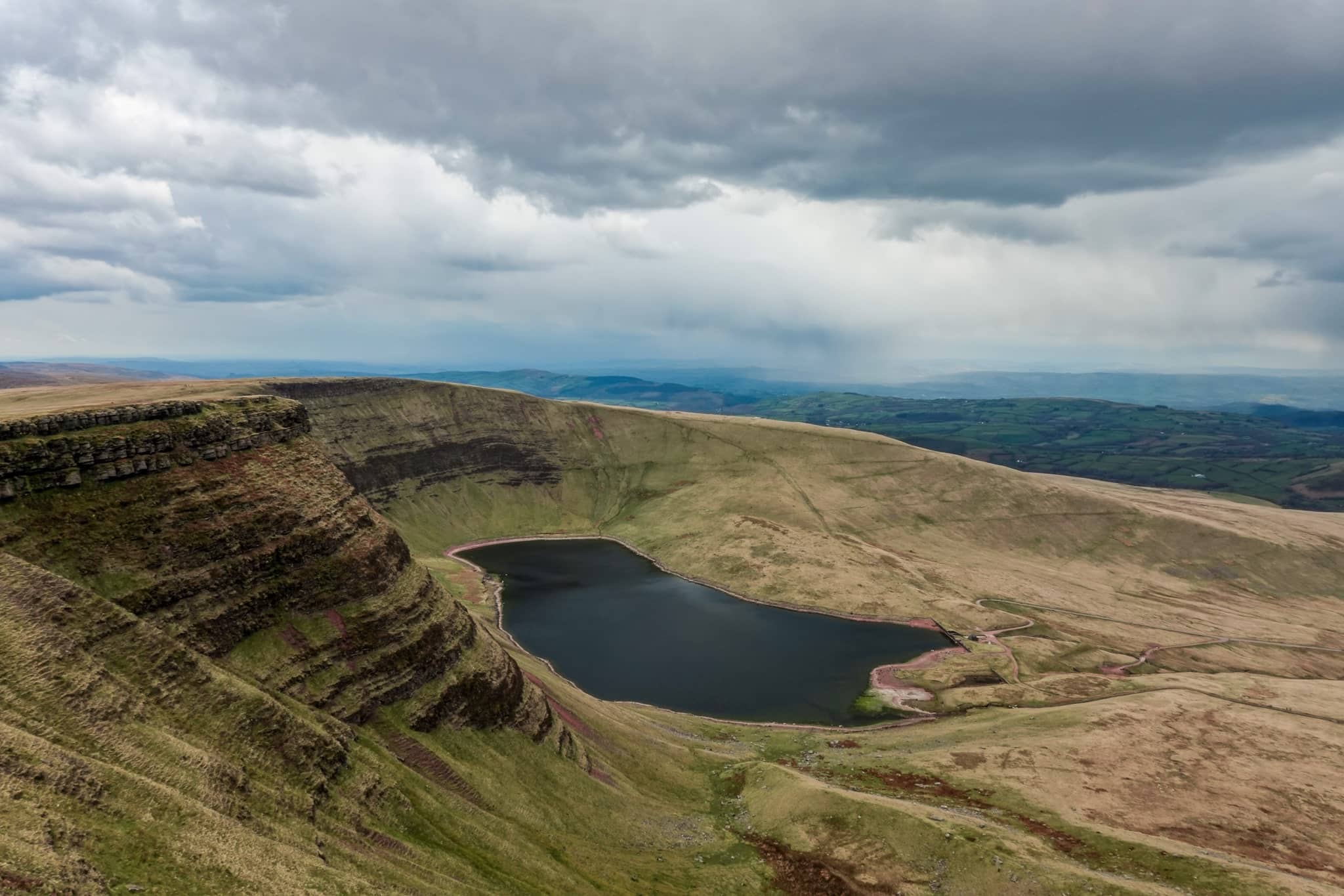 Waun Fach And The Dragon's Back Walk: The Complete Guide