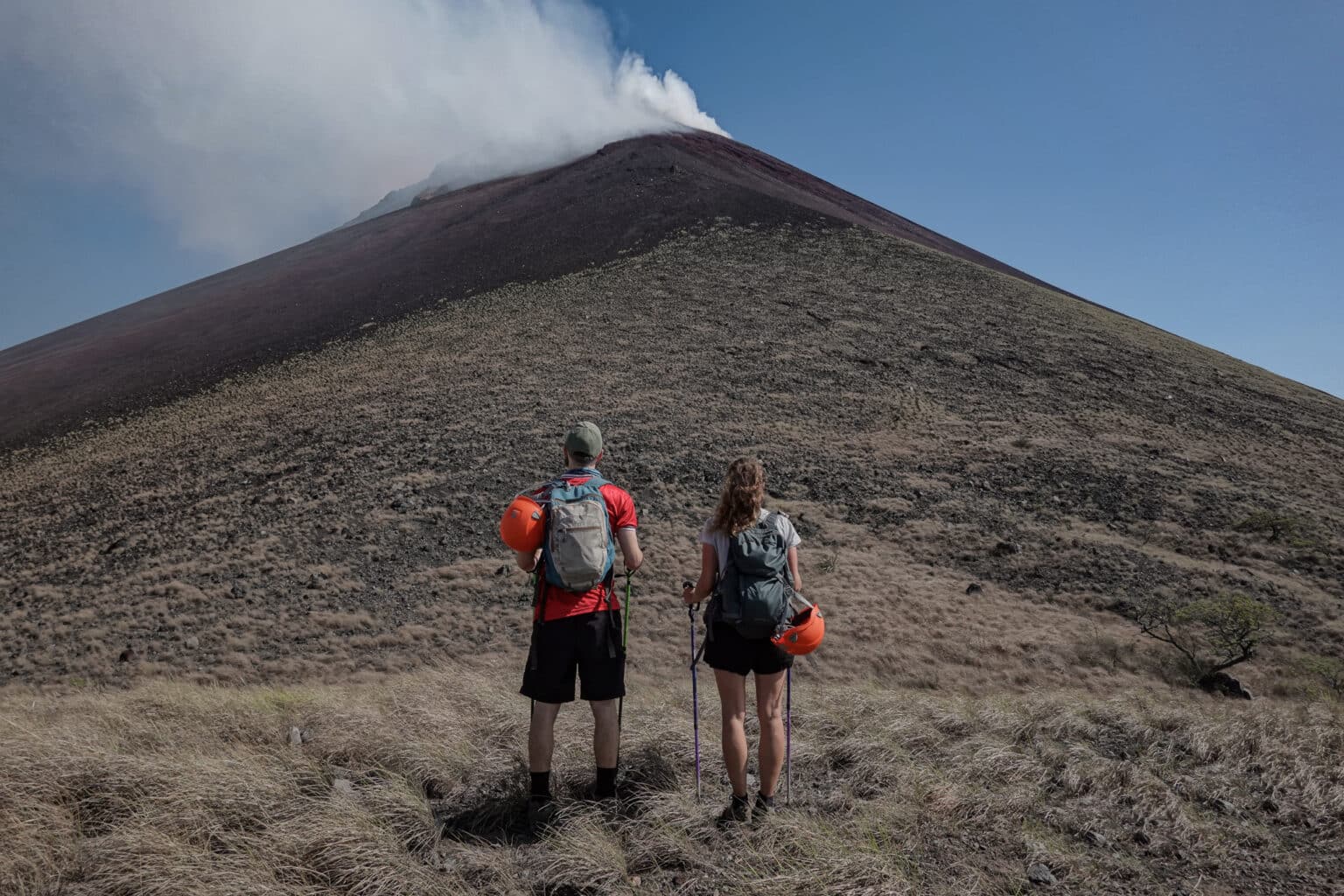 Momotombo Volcano Hike: The Ultimate Guide - Travel Made Me Do It