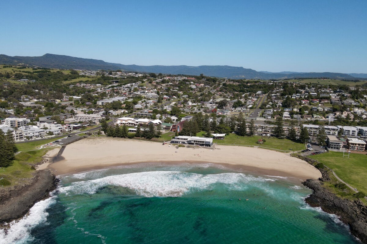 10 Epic Kiama Beaches (With Parking, Surfing & Patrol Details)