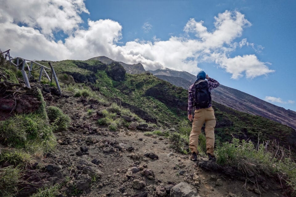 Can You Hike Stromboli Volcano Without A Guide?